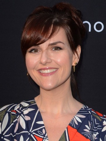 sara rue bones