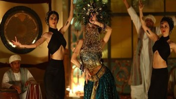 mata hari dance performance