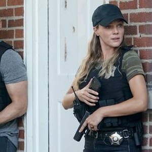 Chicago P.D.: Season 10, Episode 1 - Rotten Tomatoes