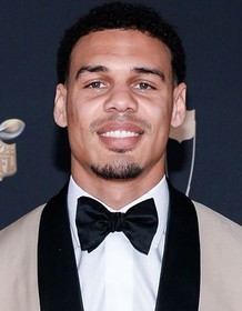 Justin Simmons | Rotten Tomatoes