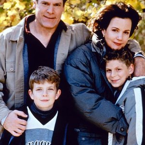 The Familiar Stranger - Rotten Tomatoes