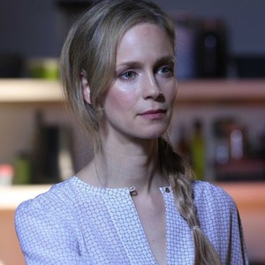 Laura Regan - Rotten Tomatoes