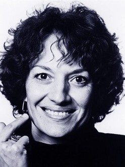 Phyllis Frelich 220 APRIL 2014 Deaf Store