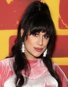 Roz Hernandez | Rotten Tomatoes