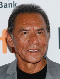 wes studi