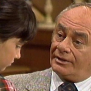 Archie Bunker's Place: Season 1, Episode 21 - Rotten Tomatoes