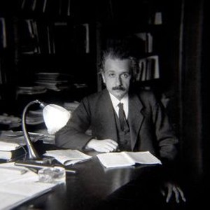 Chasing Einstein - Rotten Tomatoes