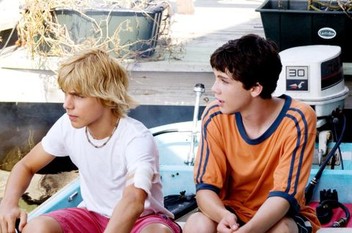 Cody Linley Dat Is Zo Raven