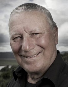 Alan Gibbs - Rotten Tomatoes