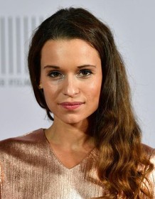 Kristin Suckow | Rotten Tomatoes