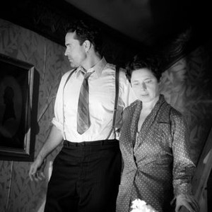 Keyhole - Rotten Tomatoes