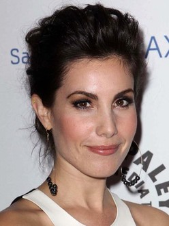 carly pope