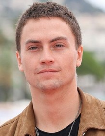 Louis Peres | Rotten Tomatoes