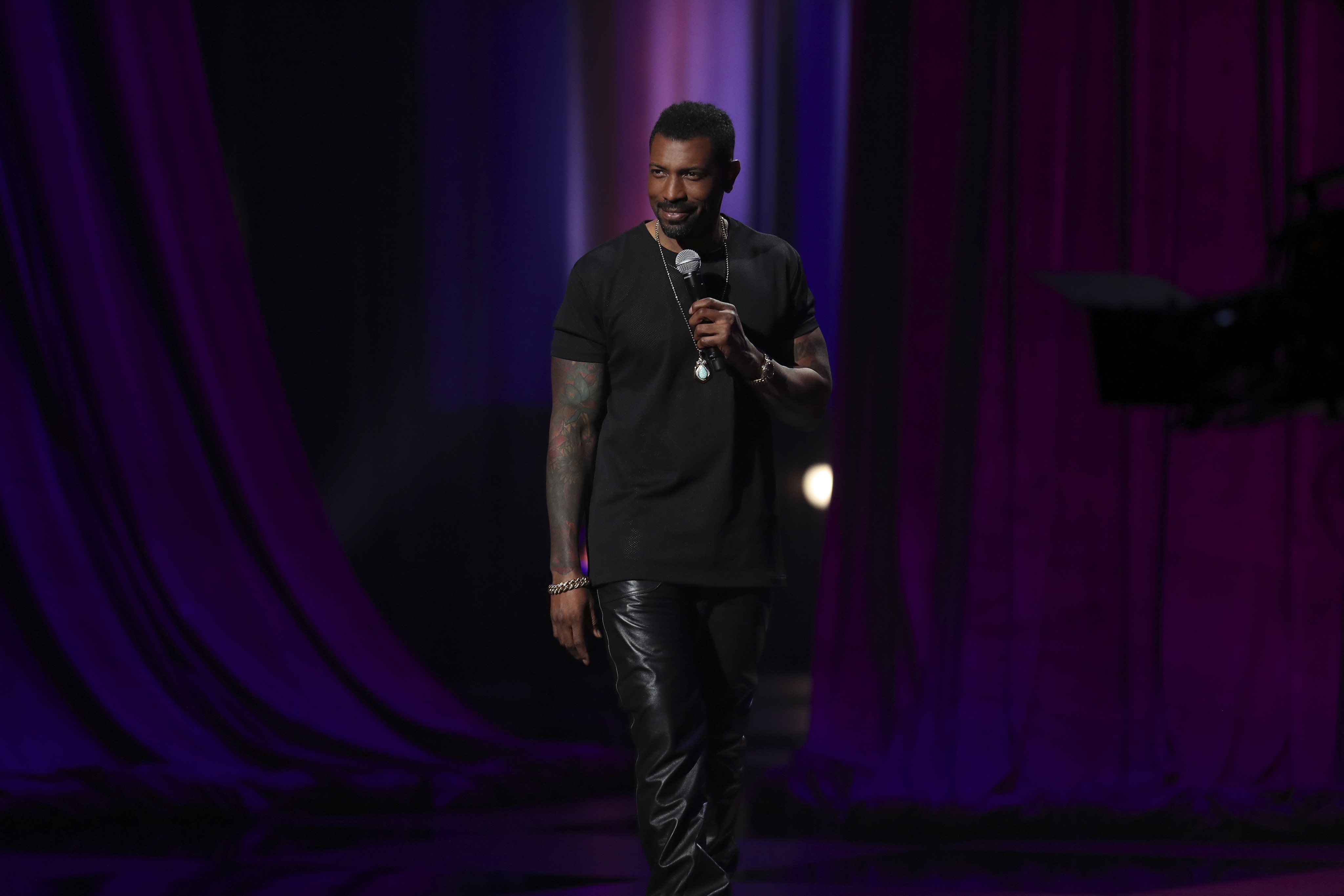 Deon Cole: Cole Hearted (2019) - Rotten Tomatoes
