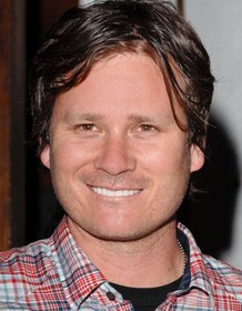 Tom DeLonge | Rotten Tomatoes