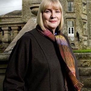 Country House Rescue: Season 3, Episode 1 - Rotten Tomatoes