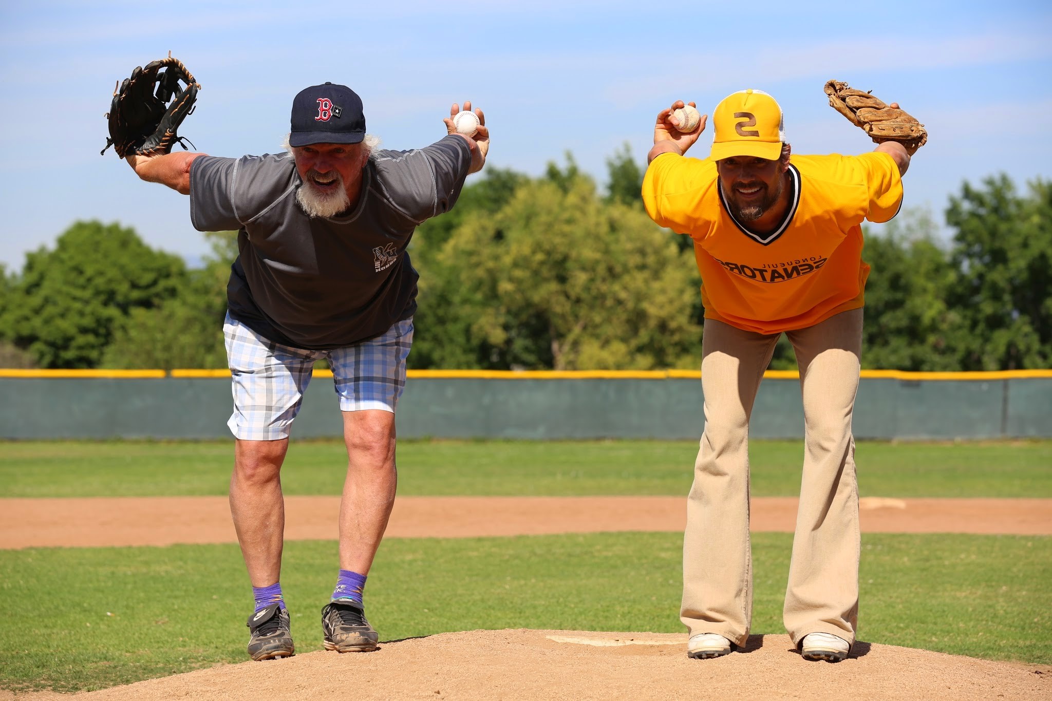 Spaceman: Teaser Trailer 1 - Trailers & Videos - Rotten Tomatoes