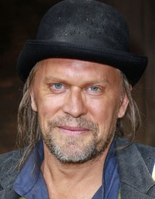 Dirc Simpson | Rotten Tomatoes