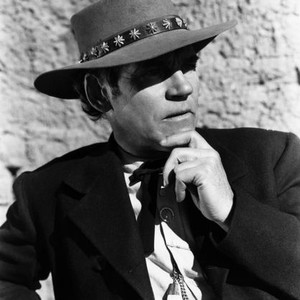 Walter Huston - Rotten Tomatoes