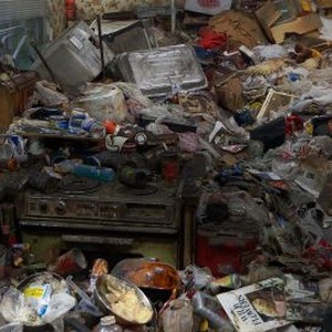 Hoarding: Buried Alive - Rotten Tomatoes