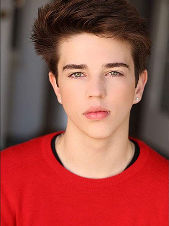 Seth Lee Pictures | Rotten Tomatoes