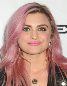 Stephanie Simbari | Rotten Tomatoes