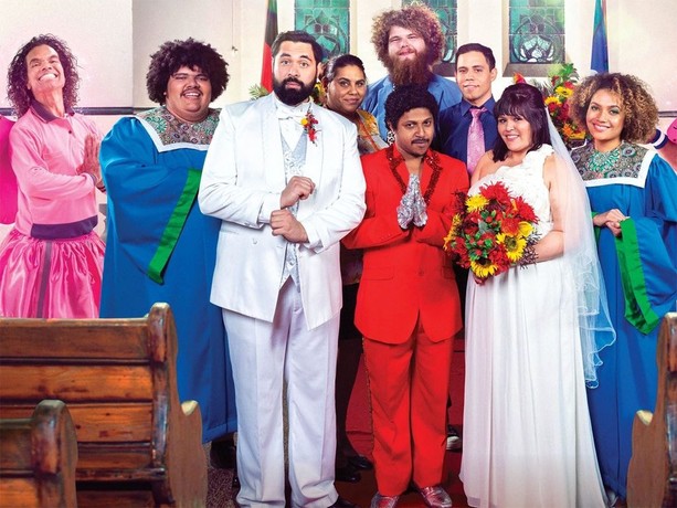 Black comedy wedding | Beachweddingtips.com