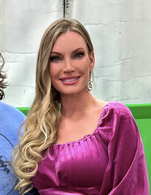 Renee Domenz | Rotten Tomatoes