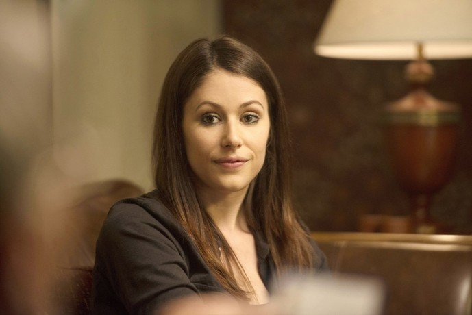 Amanda Crew Wallpaper