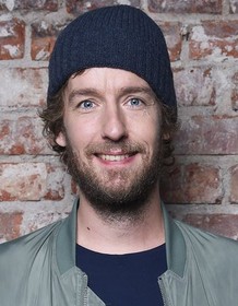 Nisse Hallberg - Rotten Tomatoes