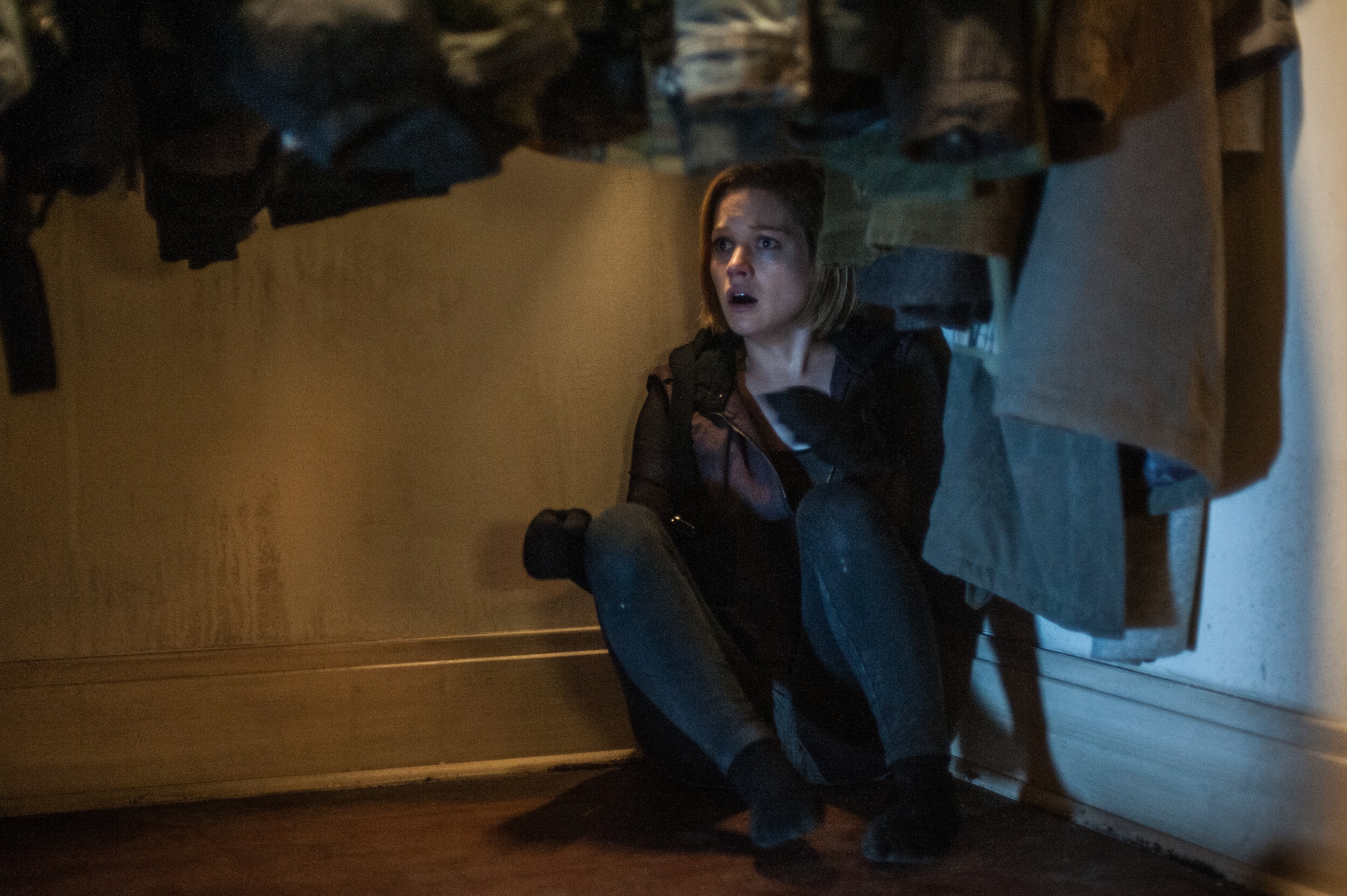 Don't Breathe: Official Clip - Lights Out - Trailers & Videos - Rotten ...