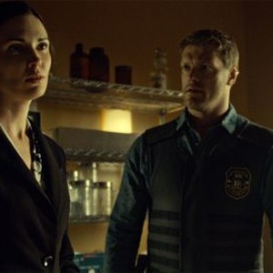 Laura Mennell - Rotten Tomatoes