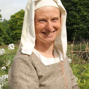 Tudor Monastery Farm - Rotten Tomatoes