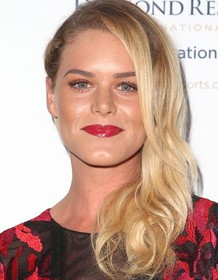 Kelly Dowdle | Rotten Tomatoes