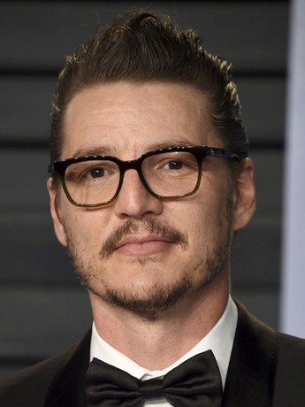 pedro pascal red widow