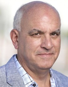 Tom Russo | Rotten Tomatoes