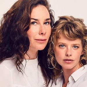 Red Light: Season 1, Episode 1 - Rotten Tomatoes