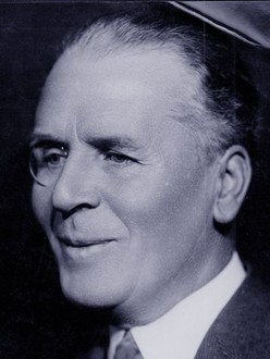 Grant Richards Actor Actor Richard E Grant (centre) With Virgin Radio