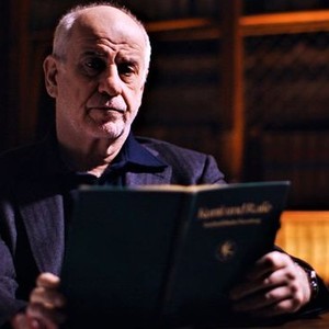 Discover Arts: Hitler vs Picasso - Rotten Tomatoes