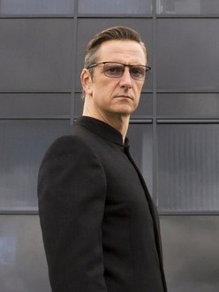 demon headmaster eyes