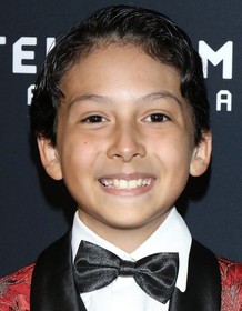 Logan Nicholson | Rotten Tomatoes