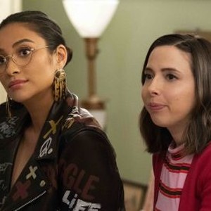 Dollface: Season 1, Episode 8 - Rotten Tomatoes