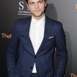 Alexander Calvert - Rotten Tomatoes