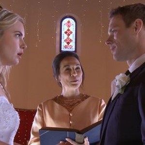 Runaway Christmas Bride - Rotten Tomatoes
