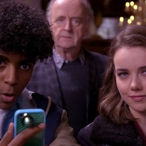 Hunter Street: Season 2, Episode 20 - Rotten Tomatoes