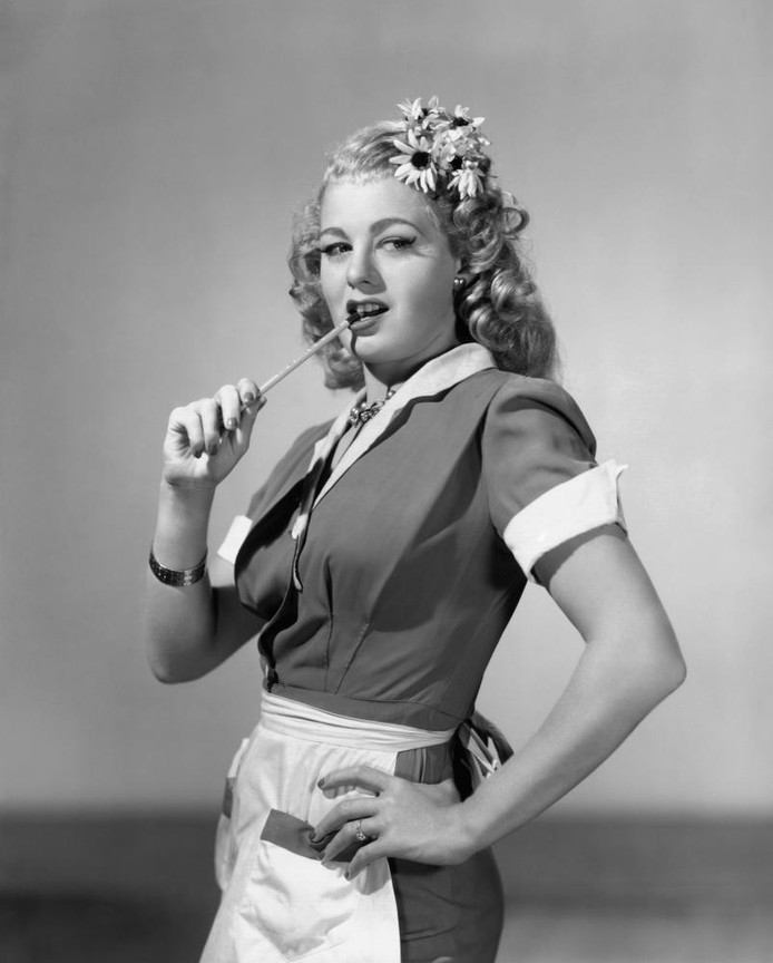 Shelley Winters Pin Up