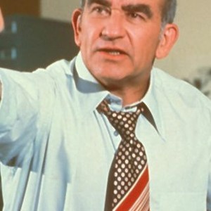 Lou Grant - Rotten Tomatoes