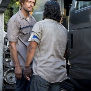 Colony: Season 1, Episode 1 - Rotten Tomatoes