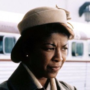 Lily in Winter - Rotten Tomatoes