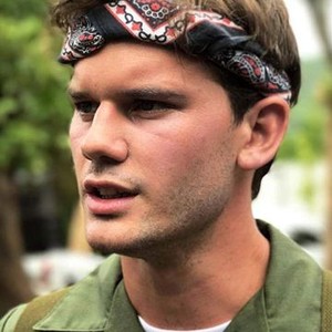 Jeremy Irvine - Rotten Tomatoes
